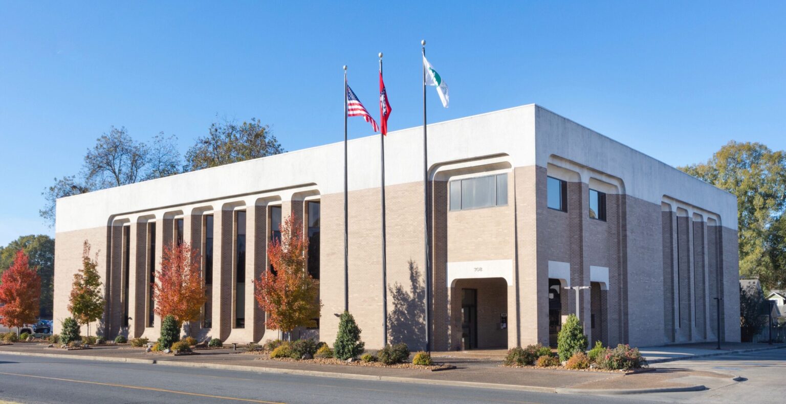Stuttgart Main Branch and Corporate Headquarters | Farmers and ...